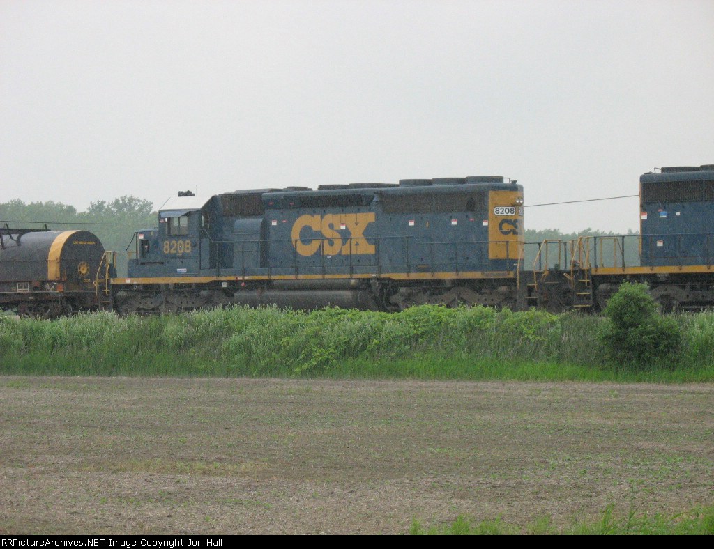 CSX 8208 in the rain